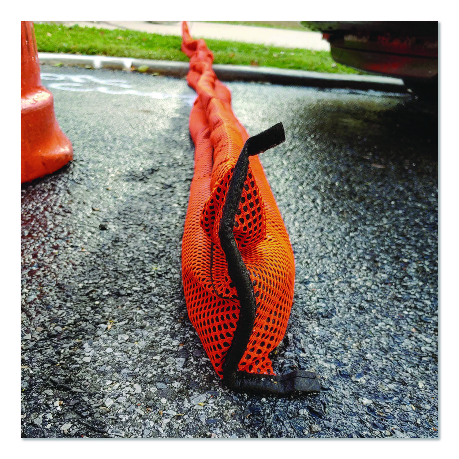 Quick Dam Outdoor Grab and Go Bucket Kit, (4) Hi-Vis 10 ft Flood ...