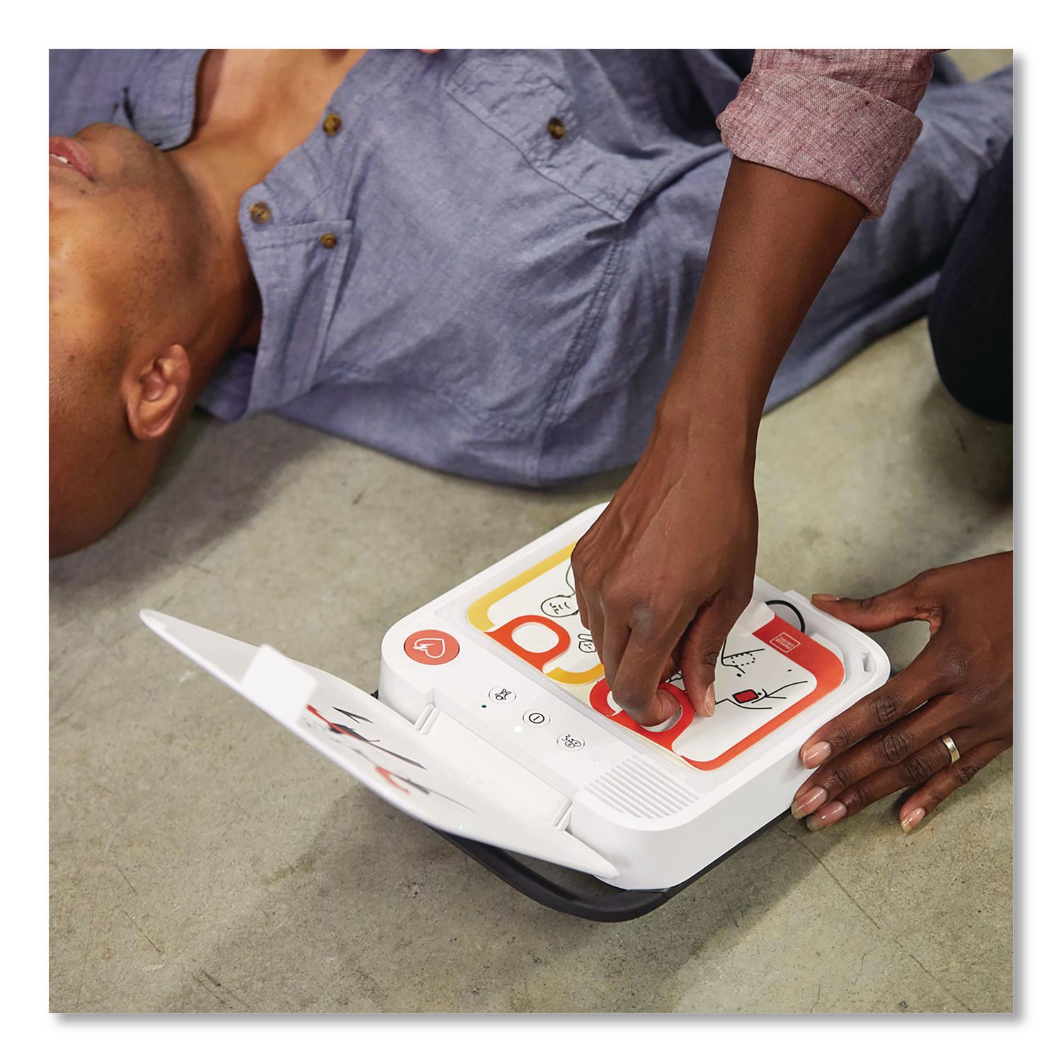 CARDIACT™ LIFEPAK CR2 Wi-Fi Defibrillator, Semi-Automatic, English ...
