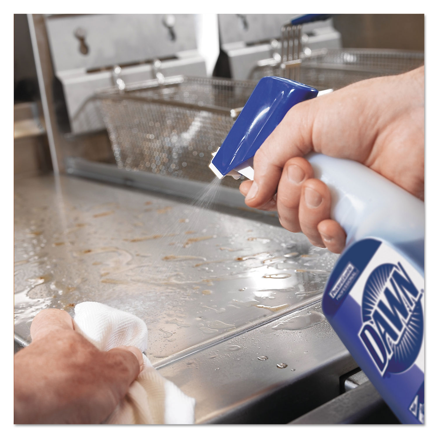 Heavy Duty Degreaser Spray, 32 oz Bottles, 6 Bottles and 2 Trigger ...